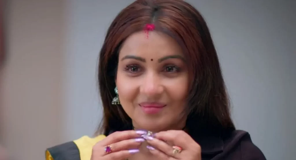 Maya crazy act in Anupama is the next big drama - TellyReviews