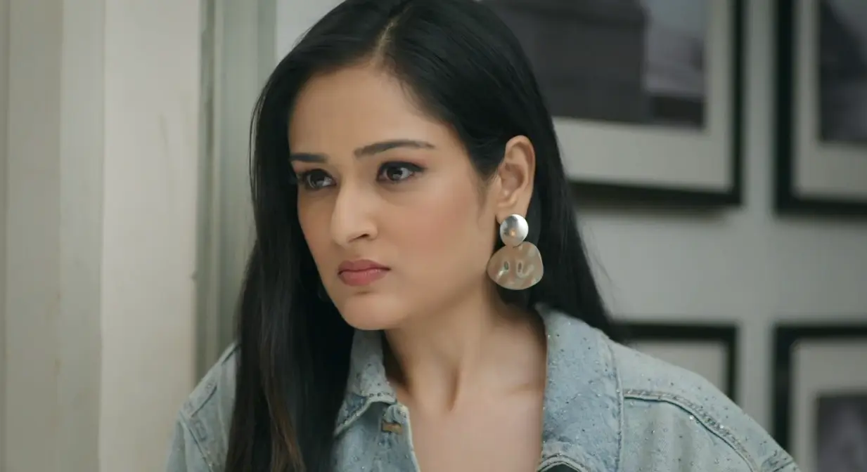 Iss Ishq Ka Rabb Rakha 11th April 2025 Written Update: Adrija Pulls A Storm - TellyReviews