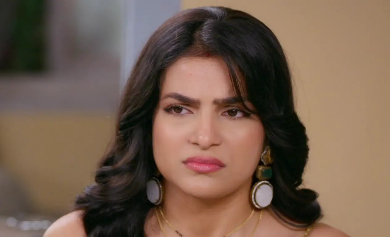 Udne Ki Aasha 30th October 2025 Written Update: Roshni’s Strange ...