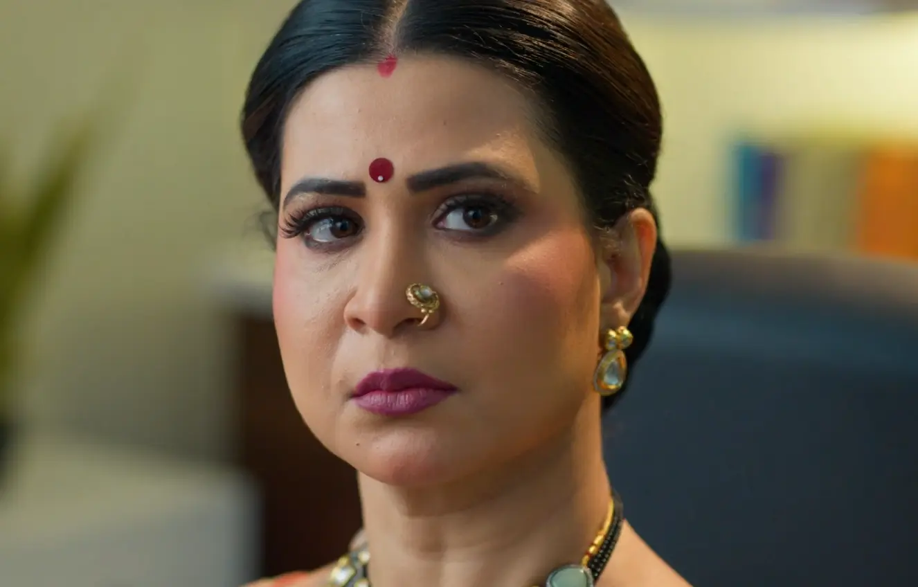 Vasudha Upcoming 4th December 2025 Written Update: Chandrika’s Cold Refusal Breaks Dev–Vasu ...